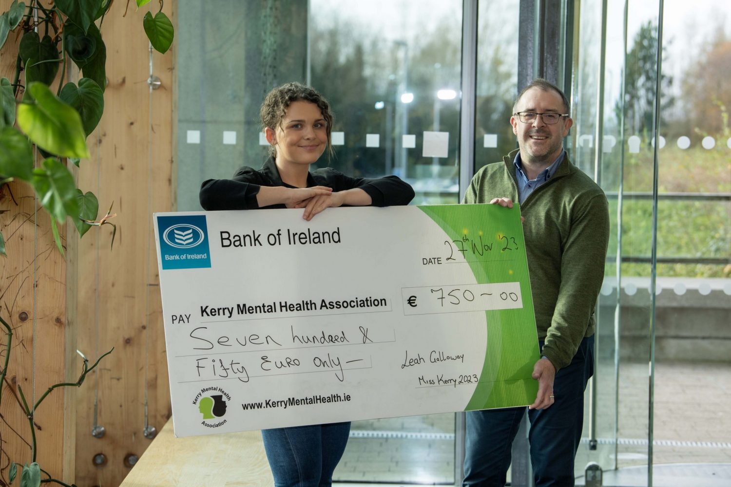 MISS Kerry 2023, Leah Galloway, has presented Kerry Mental Health ...